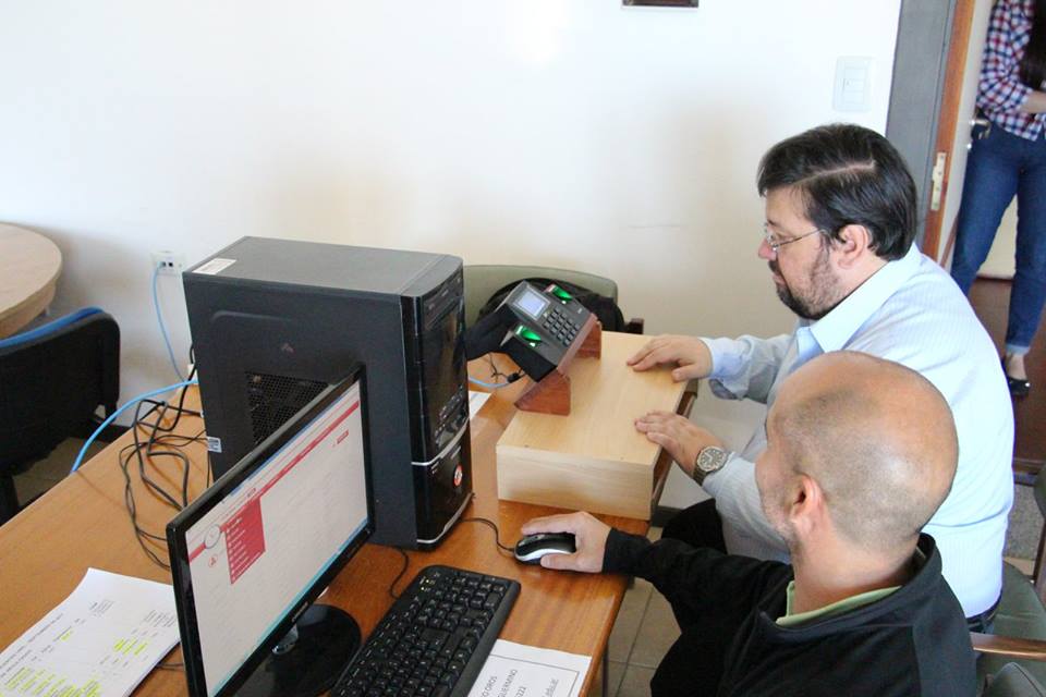 Comenzó el registro para el control de asistencia laboral – Noticias – UNSL