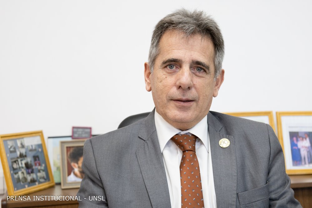 Héctor Flores, titular de una Comisión Nacional de Proyectos de ...