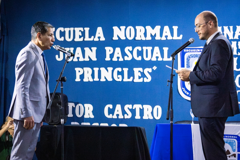 Néstor Castro asumió su segundo mandato como Rector de «La Mixta ...